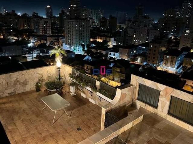 Cobertura com 361m², 4 dormitórios e Lazer Privativo na Ponta da Praia