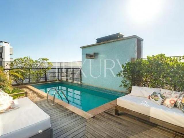 Cobertura com 305.0 m², à venda no bairro Vila Madalena