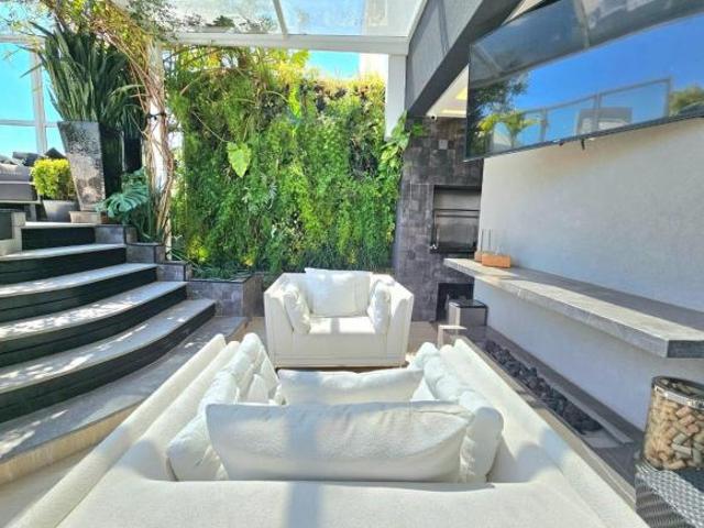Cobertura com 305m² á Venda Brooklin, 4 Quartos sendo 3 Suítes, 3 Vagas por R$ 6.700.000,00 São Pau