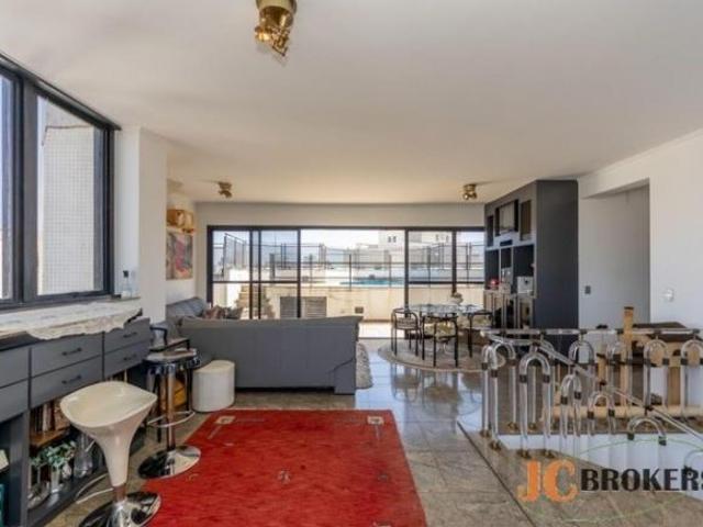 Cobertura com 320m² de área útil, 3 vagas