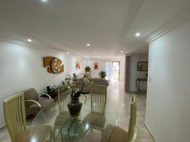 Cobertura com 3 dormitórios à venda, 400 m² por R$ 1.300.000,00 Ocian Praia Grande/SP