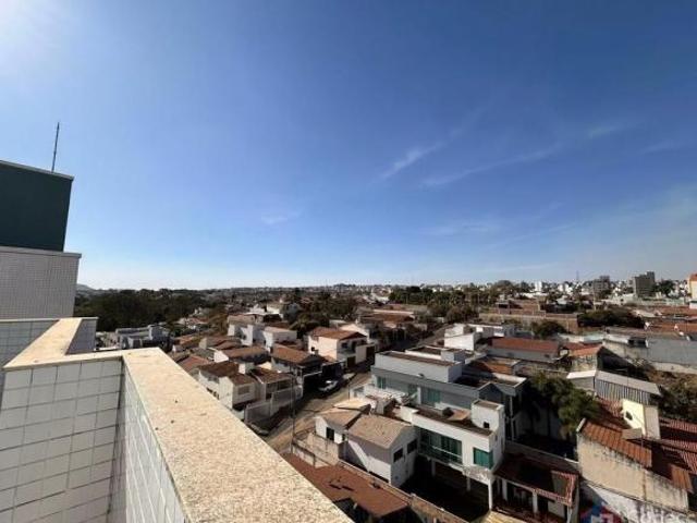 Cobertura com 3 dormitórios à venda, 105 m² por R$ 1.100.000,00 Sobradinho Patos de Minas/MG
