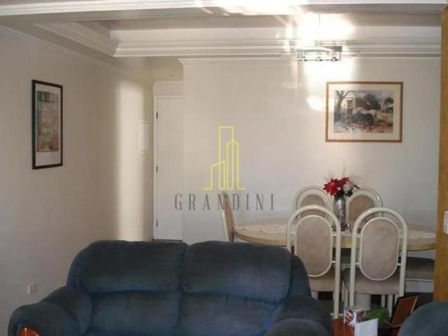 Cobertura com 3 dormitórios à venda, 107 m² por R$ 640.000