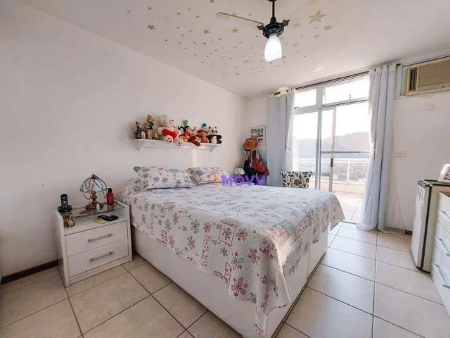 Cobertura com 3 dormitórios à venda, 111 m² por R$ 950.000,00 Itaipu Niterói/RJ