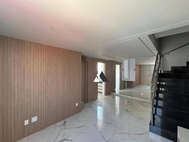 Cobertura com 3 dormitórios à venda, 119 m² por R$ 920.000,00 Ana Lúcia Sabará/MG