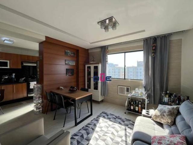 Cobertura com 3 dormitórios à venda, 142 m² por R$ 780.000,00 Embaré Santos/SP
