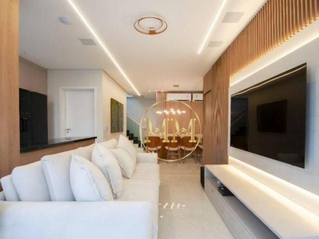 Cobertura com 3 dormitórios à venda, 166 m² por R$ 3.490.000,00 Embaré Santos/SP