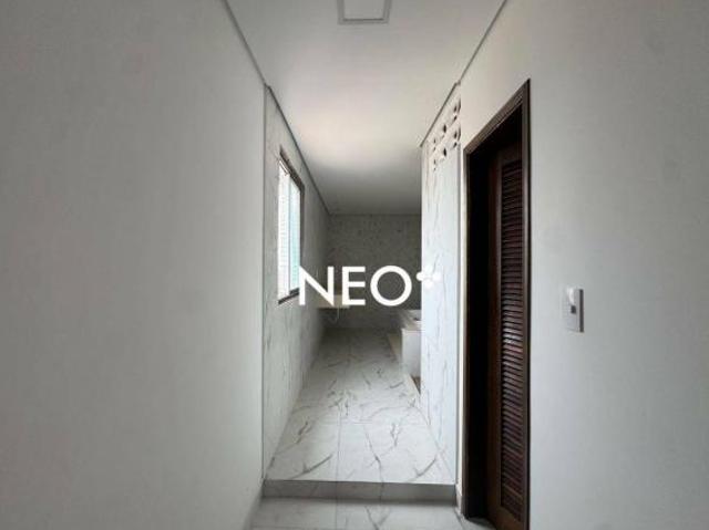 Cobertura com 3 dormitórios à venda, 174 m² por R$ 880.000,00 Ponta da Praia Santos/SP