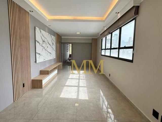 Cobertura com 3 dormitórios à venda, 191 m² por R$ 1.800.000,00 Pompéia Santos/SP