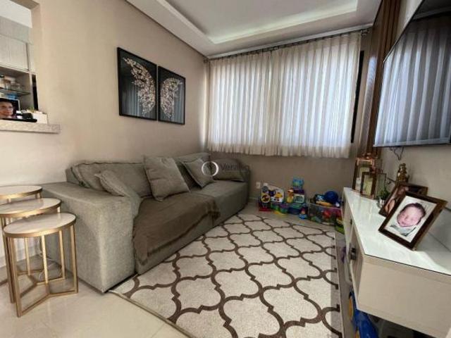Cobertura com 3 dormitórios à venda, 197 m² por R$ 930.000,00 Tom