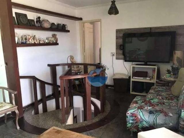 Cobertura com 3 dormitórios à venda, 215 m² por R$ 800.000,00 Boqueirão Santos/SP