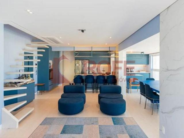 Cobertura com 3 dormitórios à venda, 227 m²