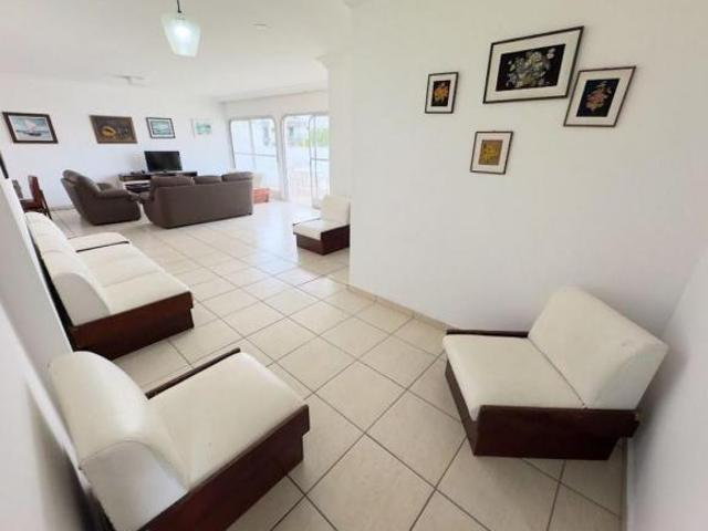 Cobertura com 3 dormitórios à venda, 260 m² por R$ 850.000,00 Enseada Guarujá/SP