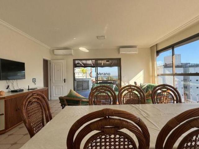 Cobertura com 3 dormitórios à venda, 270 m² por R$ 1.100.000,00 E