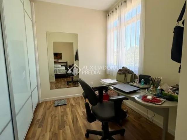Cobertura à venda no Estreito com 3 dormitórios e 133 m² de área útil