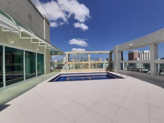 Cobertura com 3 Dormitórios, sendo 1 Suíte, com Piscina Privativa, a venda Gonzaga Santos/SP