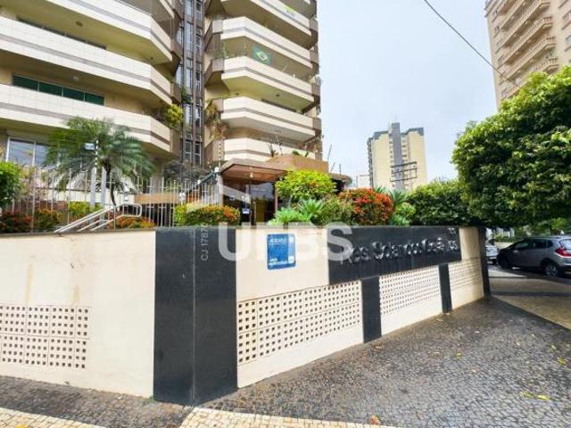 Cobertura com 3 suítes à venda no Setor Oeste