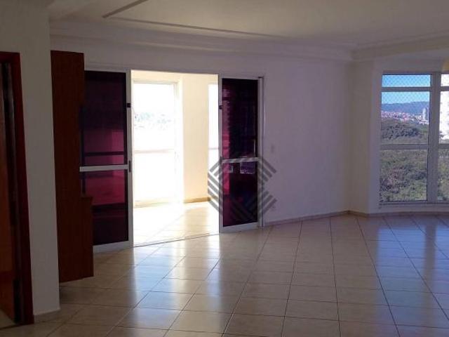 Cobertura com 3 suítes, sendo 1 master com hidroà venda, 190 m² por R$ 1.400.000 Parque Campolim