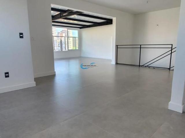 Cobertura com 3 quartos, 228m², à venda em Porto Alegre, PETROPOLIS