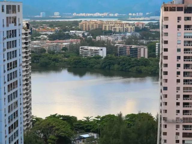 Casa com 4 quartos 1 suíte, alto padrão, piscina, vagas arejada e terreno amplo na Freguesia JPA