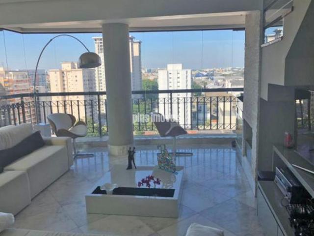 Cobertura com 3 quartos, 3 Suítes, 4 Vagas no Campo Belo