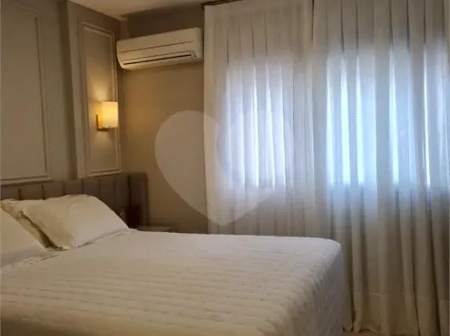 Cobertura com 3 quartos à venda em Centro SC