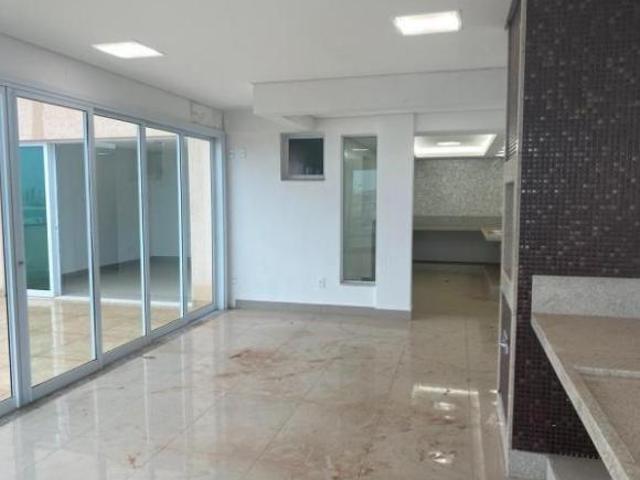 Cobertura com 3 quartos à venda no Bairro Santa Mônica Uberlândia/MG