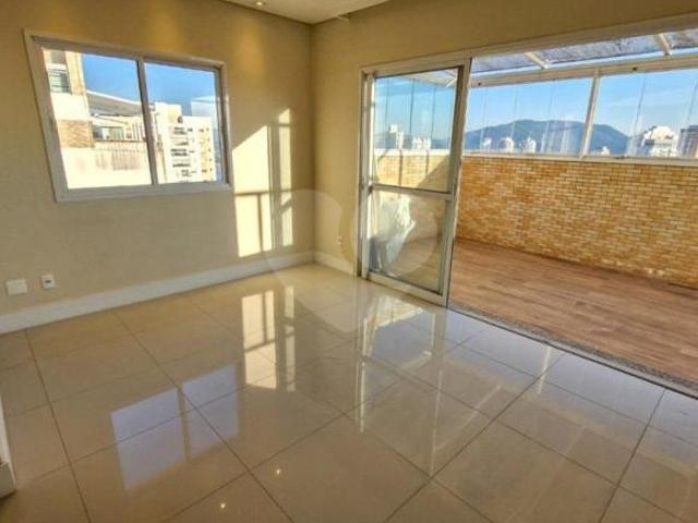 Cobertura com 3 quartos à venda em Ponta da praia SP