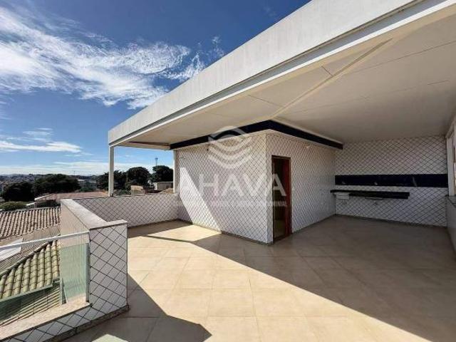 Cobertura com 3 Quartos à Venda, 130m²