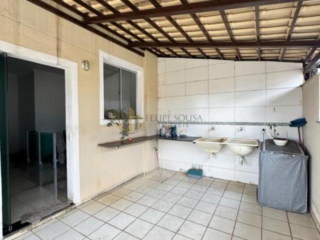 COBERTURA COM 3 QUARTOS E COZINHA PLANEJADA + 30M² DE COBERTURA