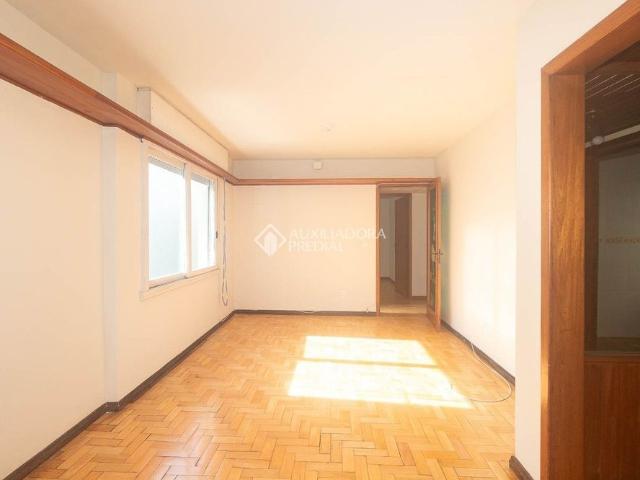 Cobertura com 3 quartos e 150m² para alugar em Santana, Porto Alegre