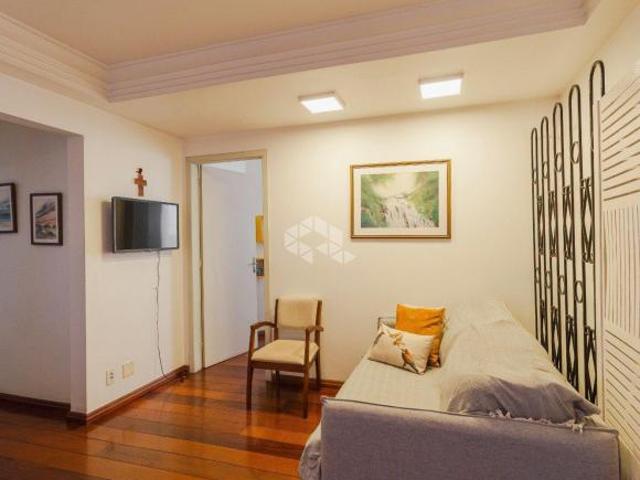 Cobertura com 3 quartos e 115m² à venda no Bairro Santana em Porto Alegre, localização privilegiada