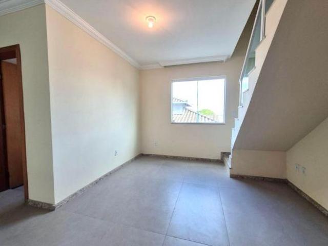 Cobertura com 3 Quartos e 2 banheiros à Venda, 140 m²