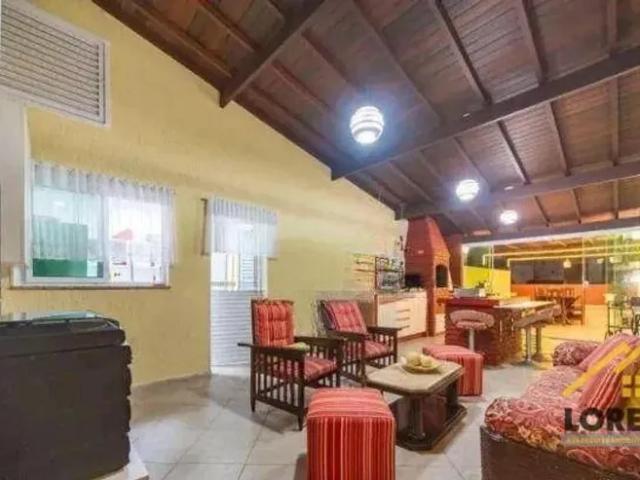 Cobertura com 3 Quartos e 2 banheiros à Venda, 220 m² por R$ 935.000