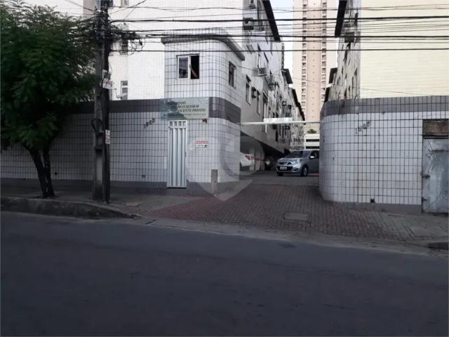 Cobertura com 3 Quartos e 3 banheiros à Venda, 106 m² por R$ 310.000