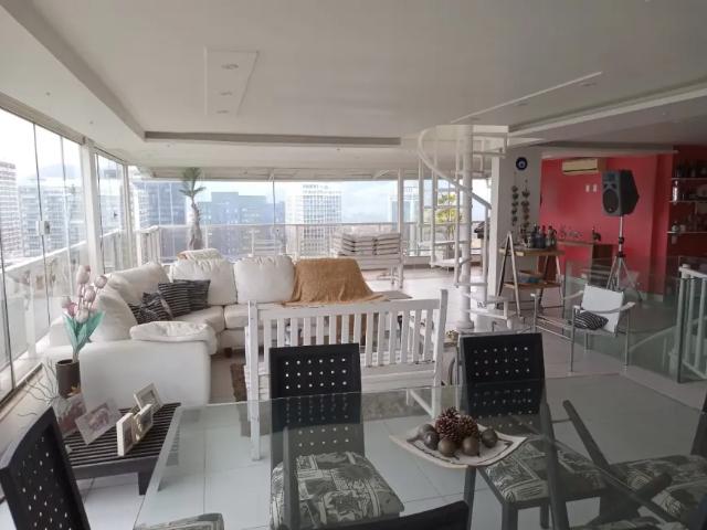 Cobertura com 3 Quartos e 3 banheiros à Venda, 292 m² por R$ 2.290.000