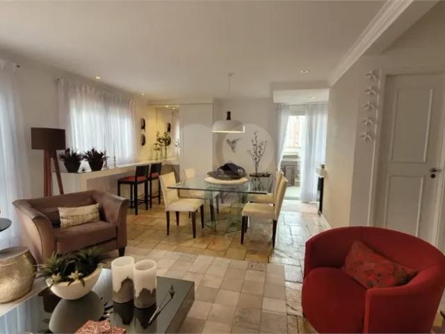 Cobertura com 3 Quartos e 4 banheiros à Venda, 156 m² por R$ 1.770.000