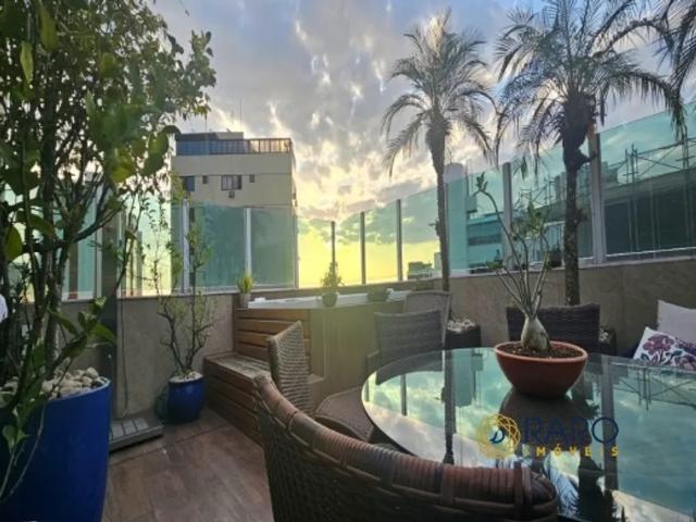 Cobertura com 3 Quartos e 4 banheiros à Venda, 174 m² por R$ 2.150.000