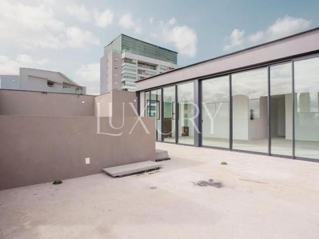 Cobertura com 400 m², no contrapiso com 4 suítes à venda no bairro Brooklin Novo