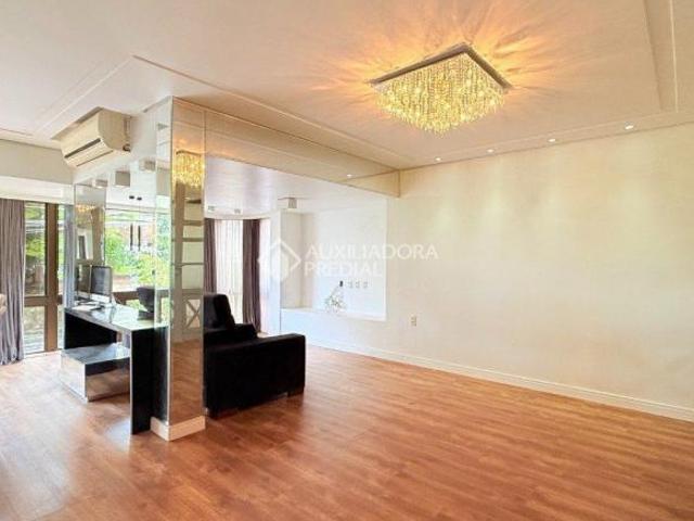 COBERTURA COM 417M², MOBILIADA Á VENDA NO BAIRRO BELA VISTA!