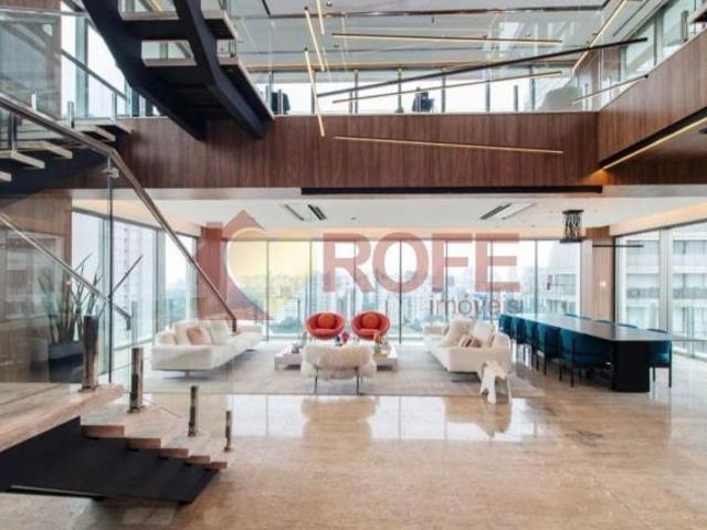 Cobertura com 4 dormitórios à venda, 672 m²