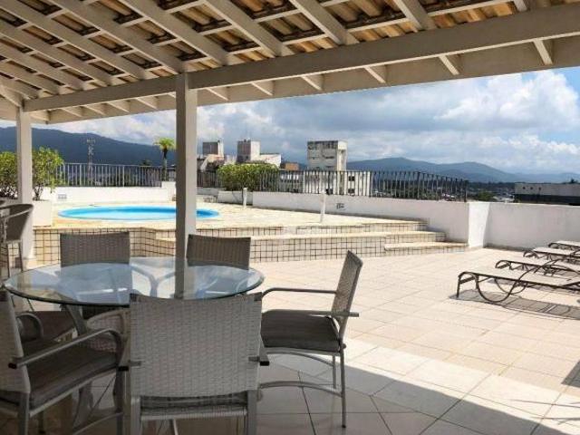 Cobertura com 4 dormitórios à venda, 220 m² por R$ 1.500.000,00 Enseada Guarujá/SP