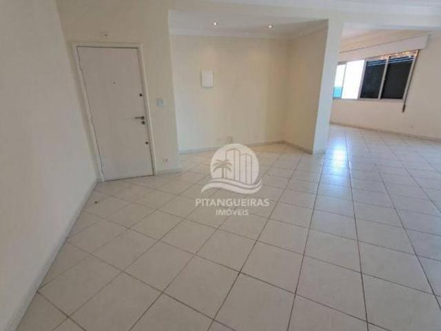 Cobertura com 4 dormitórios à venda, 222 m² Pitangueiras Guarujá/SP
