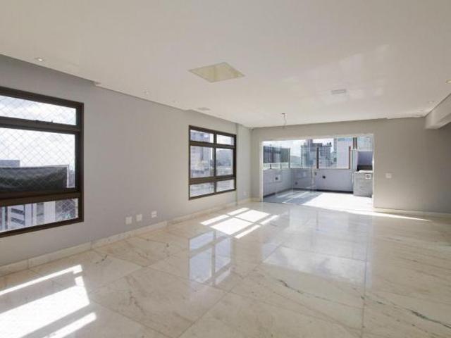 Cobertura com 4 dormitórios à venda, 280 m² por R$ 3.350.000,00 Belvedere Belo Horizonte/MG