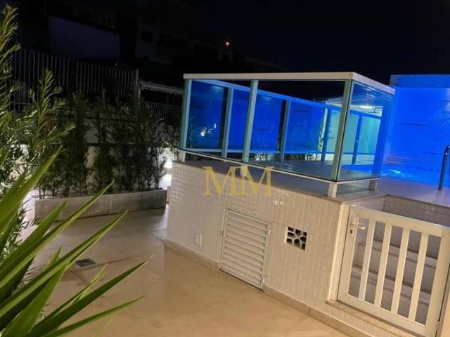Cobertura com 4 dormitórios à venda, 289 m² por R$ 2.450.000,00 Ponta da Praia Santos/SP