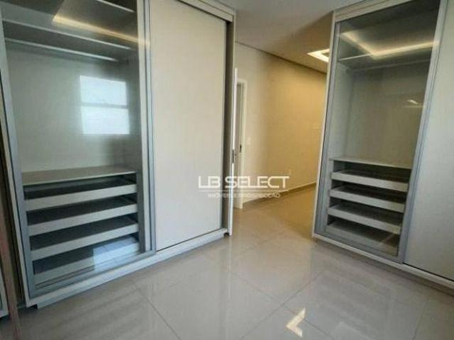 Cobertura com 4 dormitórios à venda, 352 m² por R$ 2.900.000,00 Copacabana Uberlândia/MG