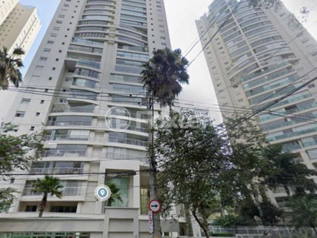 Cobertura com 4 dormitórios em São Paulo
