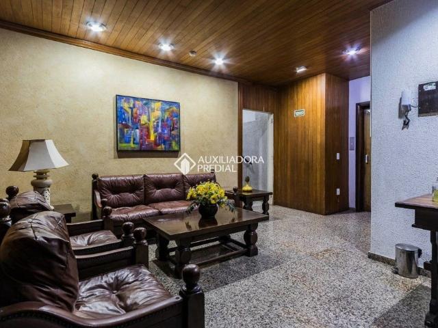 Cobertura com 4 quartos e 150m² para alugar em Mont'Serrat, Porto Alegre