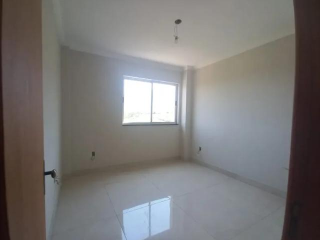 Cobertura com 4 Quartos e 3 banheiros à Venda, 229 m² por R$ 940.000