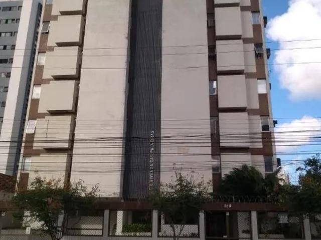 Cobertura com 4 Quartos e 4 banheiros à Venda, 180 m² por R$ 360.000